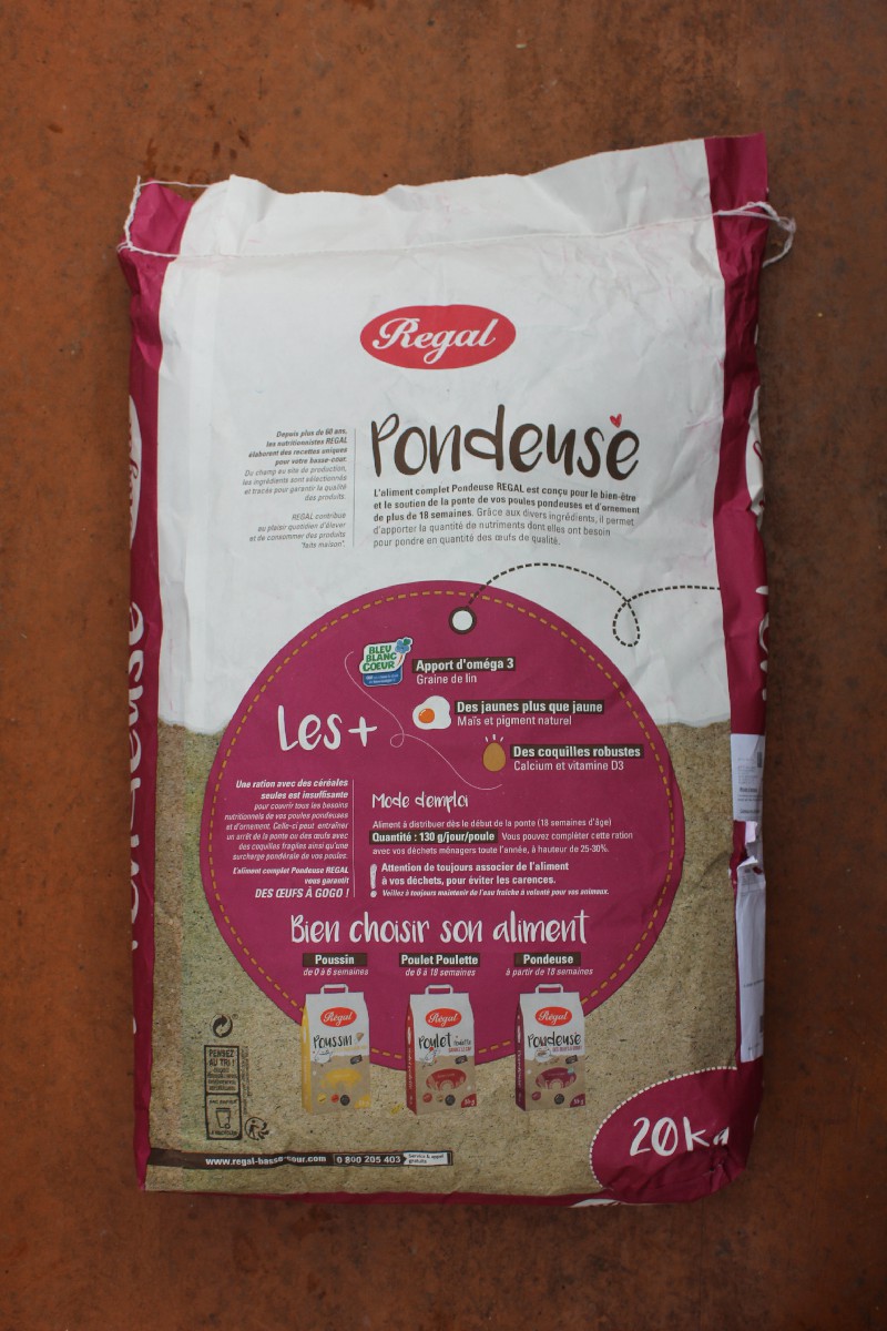 Aliment Poule Pondeuse Complet Regal 20kg 1 - Jardi Pradel - Jardinerie ...